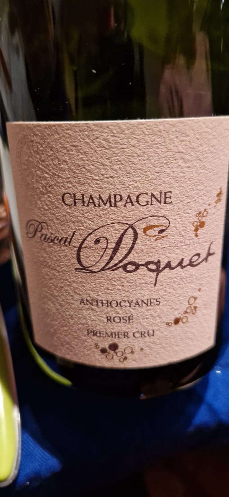 Champagne Rosé Premier Cru “Anthocyanes” – Pascal Doquet | vinocondiviso.it